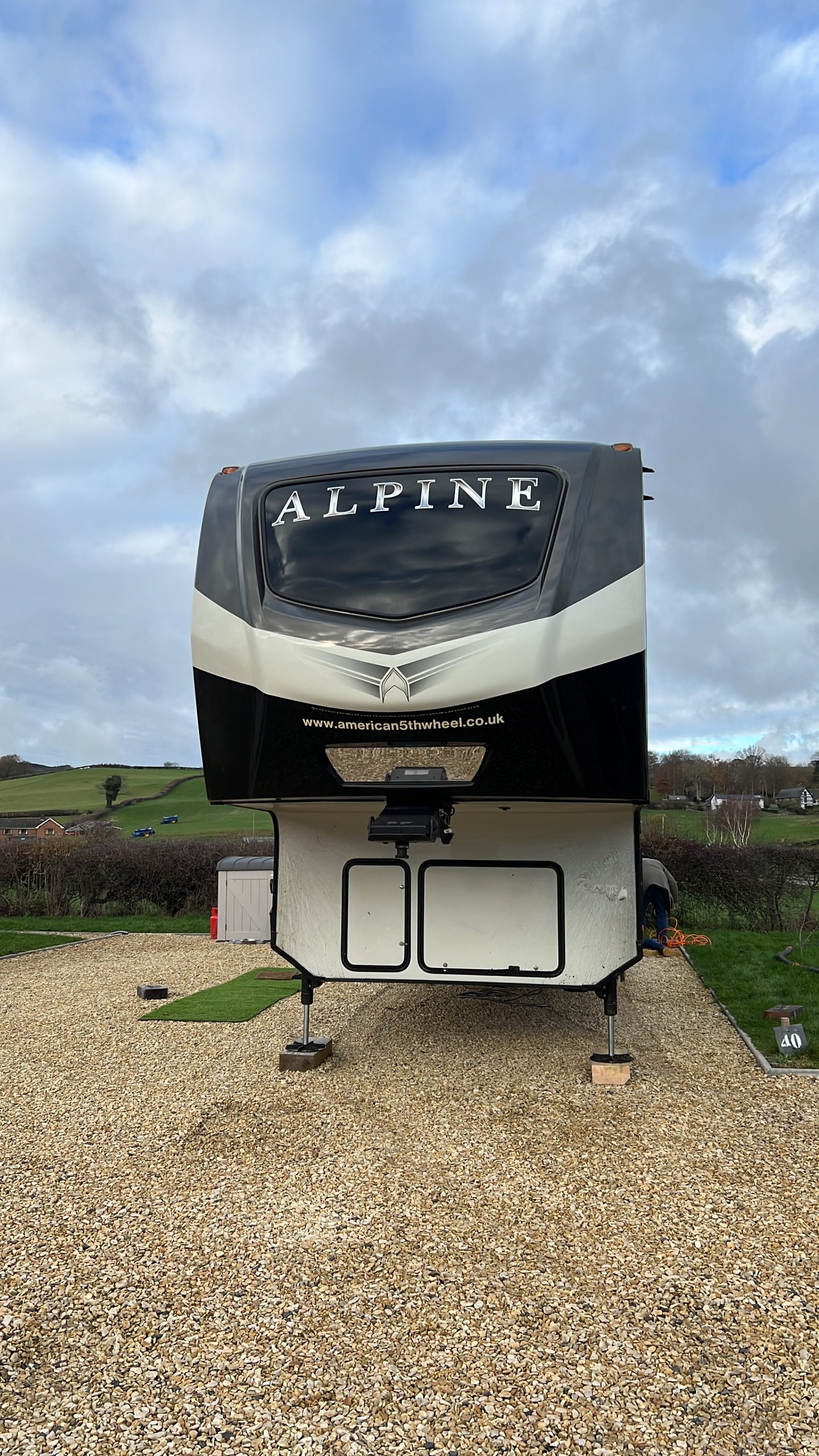 Alpine 3712KB Avalanche American 5th Wheel - Meadow Springs Country ...